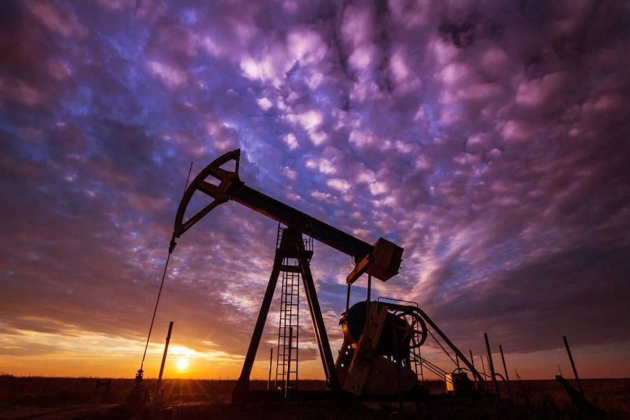 Russian Stock Market (MOEX): Share prices of oil and gas enterprises 15.04.2025, 13:29 MSK ...